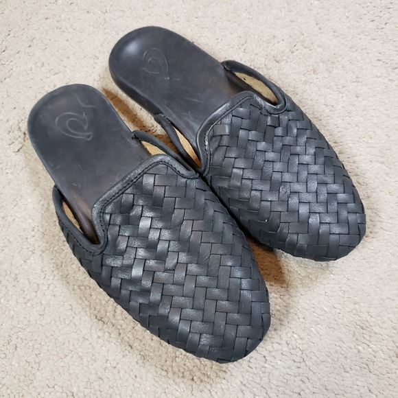 OluKai | Shoes | Olukai Mii Womens Sandals 75 Black Leather Mule ...